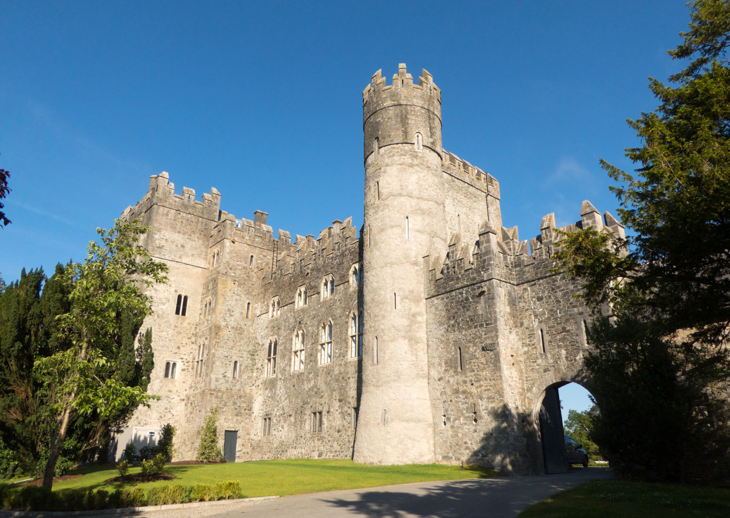 Castles of Ireland: The Spectacular, Spooky and Straight-up Ruined ...